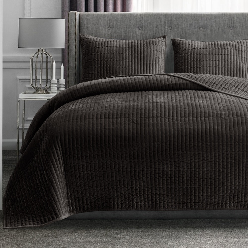 Black Quilts and Bedspreads - Bed Bath & Beyond