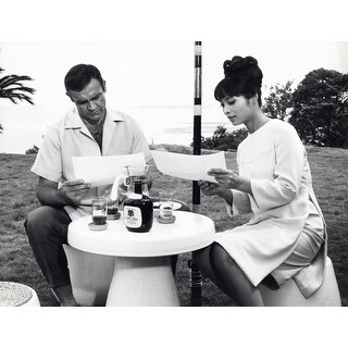 Film still of Sean Connery with a woman in You Only Live Twice Photo ...