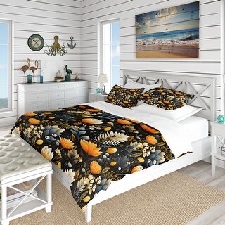 Designart "Nature Inspired Wanderer Boho Pattern I" Floral bedding set ...
