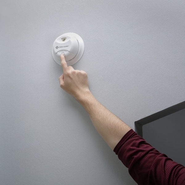 BRK First Alert - SA350B Smoke Alarm - Dual Ionization Sensor - Bed ...