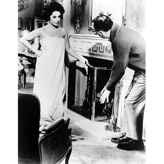 Elizabeth Taylor on the set of Butterfield 8 Photo Print - Bed Bath ...