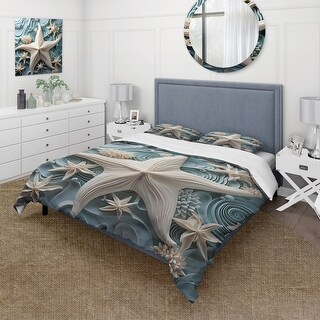 Designart "White and blue Oceanic starfish Gem" Starfish Bedding Cover ...