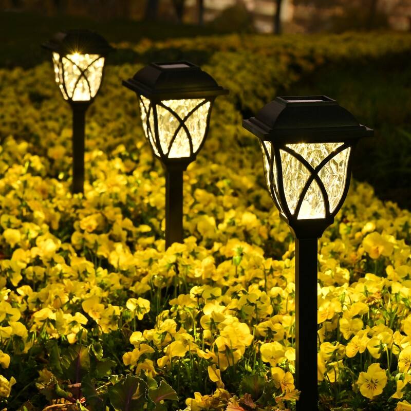 Pure Garden Solar Powered LED Outdoor Stake Spotlight Lights - Set of 4 ...