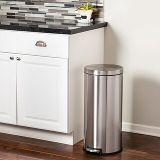 Honey-Can-Do Silver Steel 8-Gallon Round Step Trash Can - Bed Bath ...