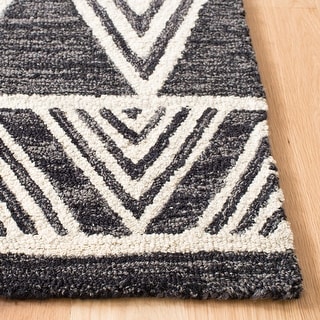 SAFAVIEH Handmade Trace Modern & Contemporary Geometric Wool Rug - On ...