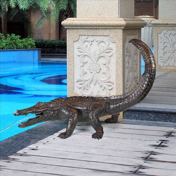 Design Toscano Gator on the Prowl: Spitting Bronze Alligator Garden ...