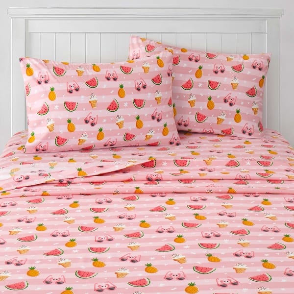 pink patterned sheets