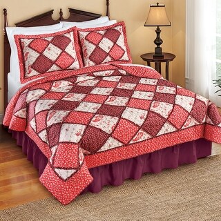 Classic Floral Patchwork Scalloped Edge Quilt - On Sale - Bed Bath ...