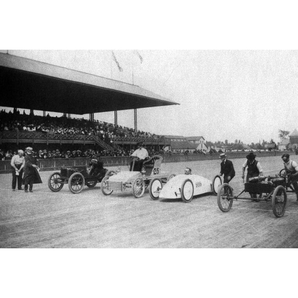 Glenville Race track Black and White Gallery Wrapped Canvas - Bed Bath ...