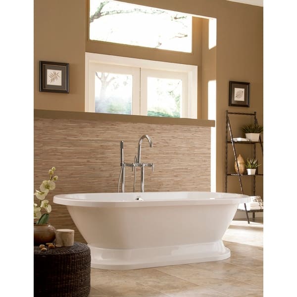 Giagni LC1 Capri 67" White Tub with Plinth, Drain and Wallmount Faucet ...