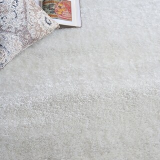 EXQUISITE RUGS Luxe Shag Power-loomed Polyester/Microfiber Ivory Area ...