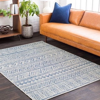 Livabliss Powlett Vintage Southwestern Indoor/ Outdoor Area Rug - Bed ...