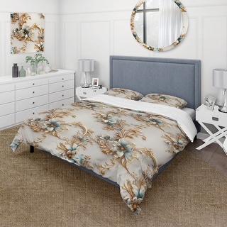 Designart "Vintage Ornamental Corners Victorian Pattern I" Damask Bed ...