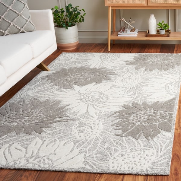 SAFAVIEH Handmade Jardin Lieneke French Country Floral Wool Rug - On ...