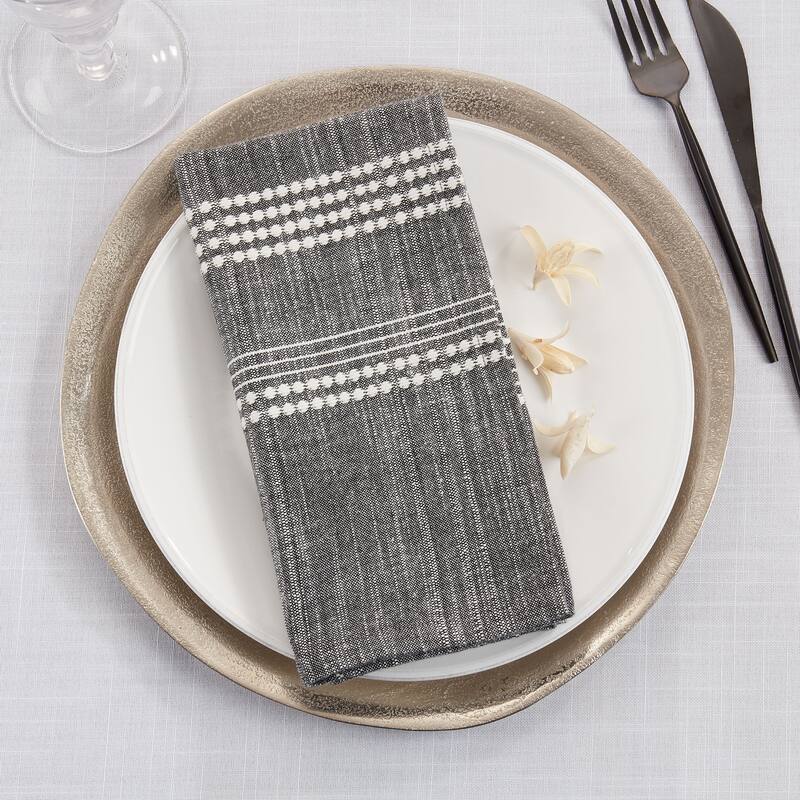 Table Napkins With Striped Design (Set of 4) - Bed Bath & Beyond - 36097722