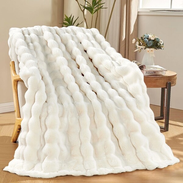 Fluffy blankets store