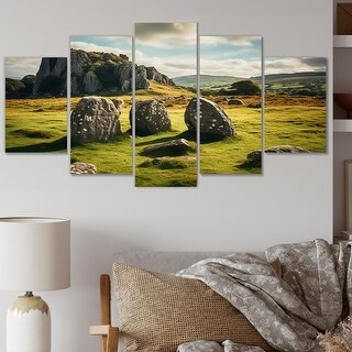 Designart "Ireland Irish Legends II" Ireland Metal Wall Décor Set - Bed ...