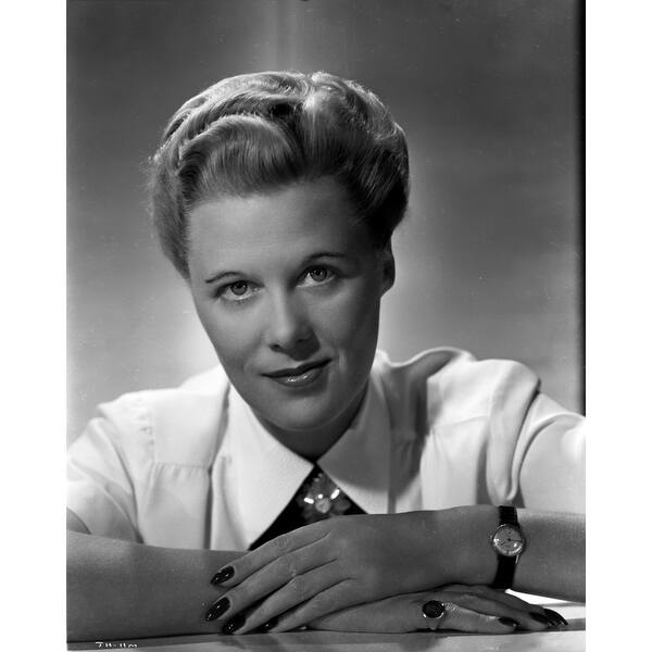 Joan Harrison Leaning with Two Hands Crossed Portrait Photo Print - Bed ...