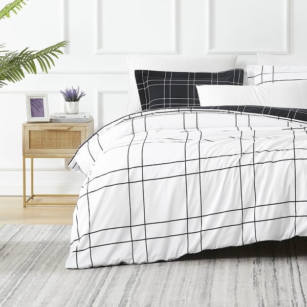 Urban Grid Oversized Comforter Set - On Sale - Bed Bath & Beyond - 37684378