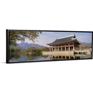 "South Korea, Seoul, Kyongheru, View of traditional architecture on a ...