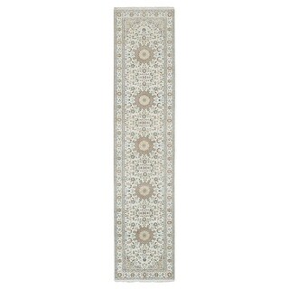 Shahbanu Rugs Ivory 250 KPSI Natural Wool Hand Knotted Nain with Center ...