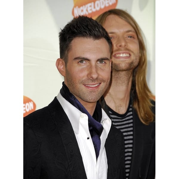Adam Levine At Arrivals For 2007 NickelodeonS Kids Choice Awards Ucla ...