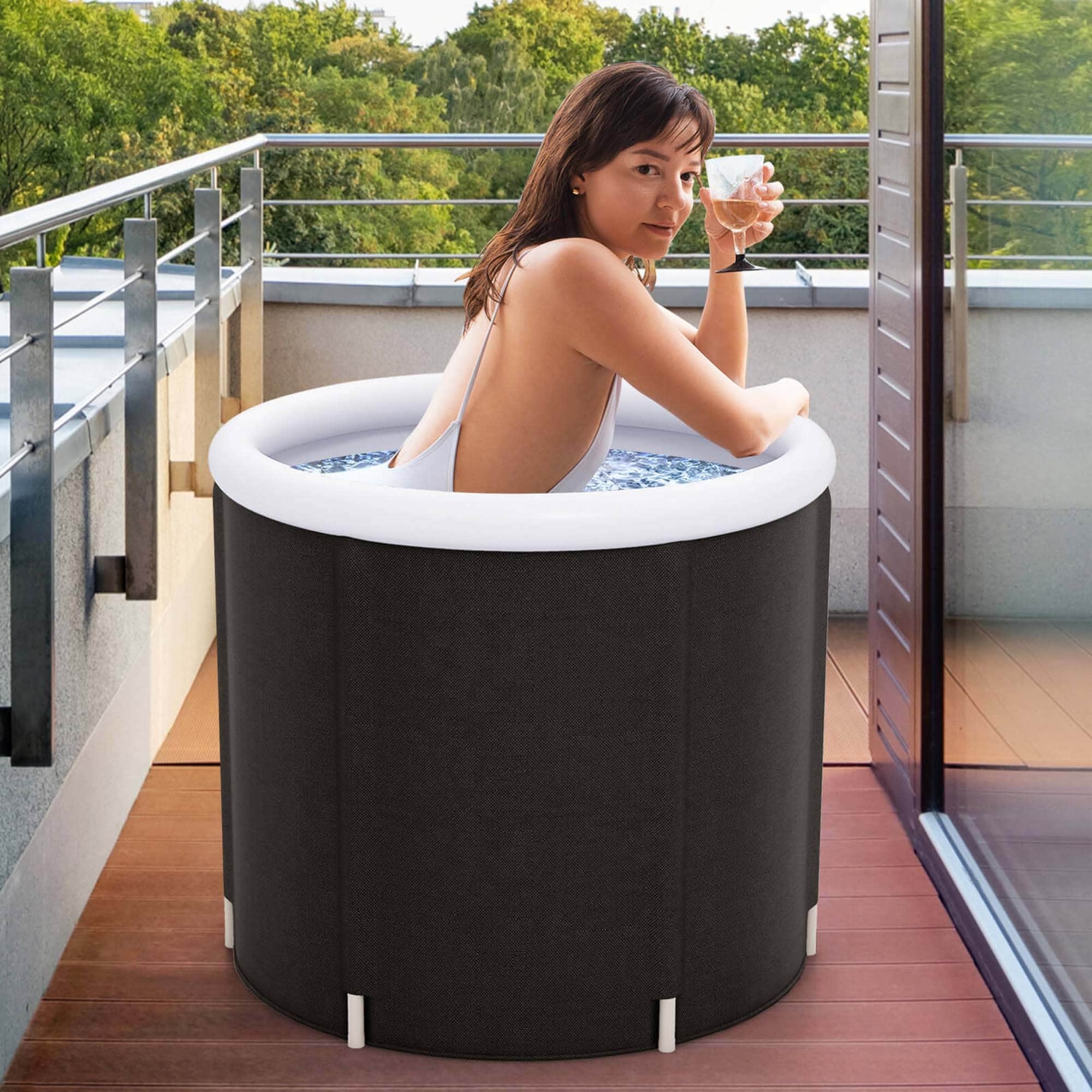 outdoor jacuzzi bath