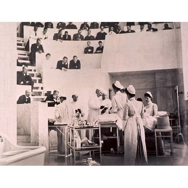 Dr Harvey Cushing With William Halsted And Hugh Young In The Operating ...