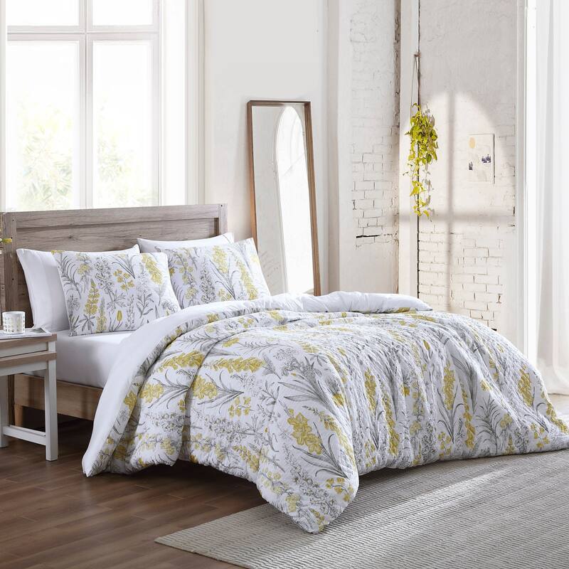 Brielle Home Marisol Floral Printed Matelassé Comforter Set - Overstock ...