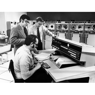 Officials At The Main Console Of Univac 1108 History - Bed Bath ...
