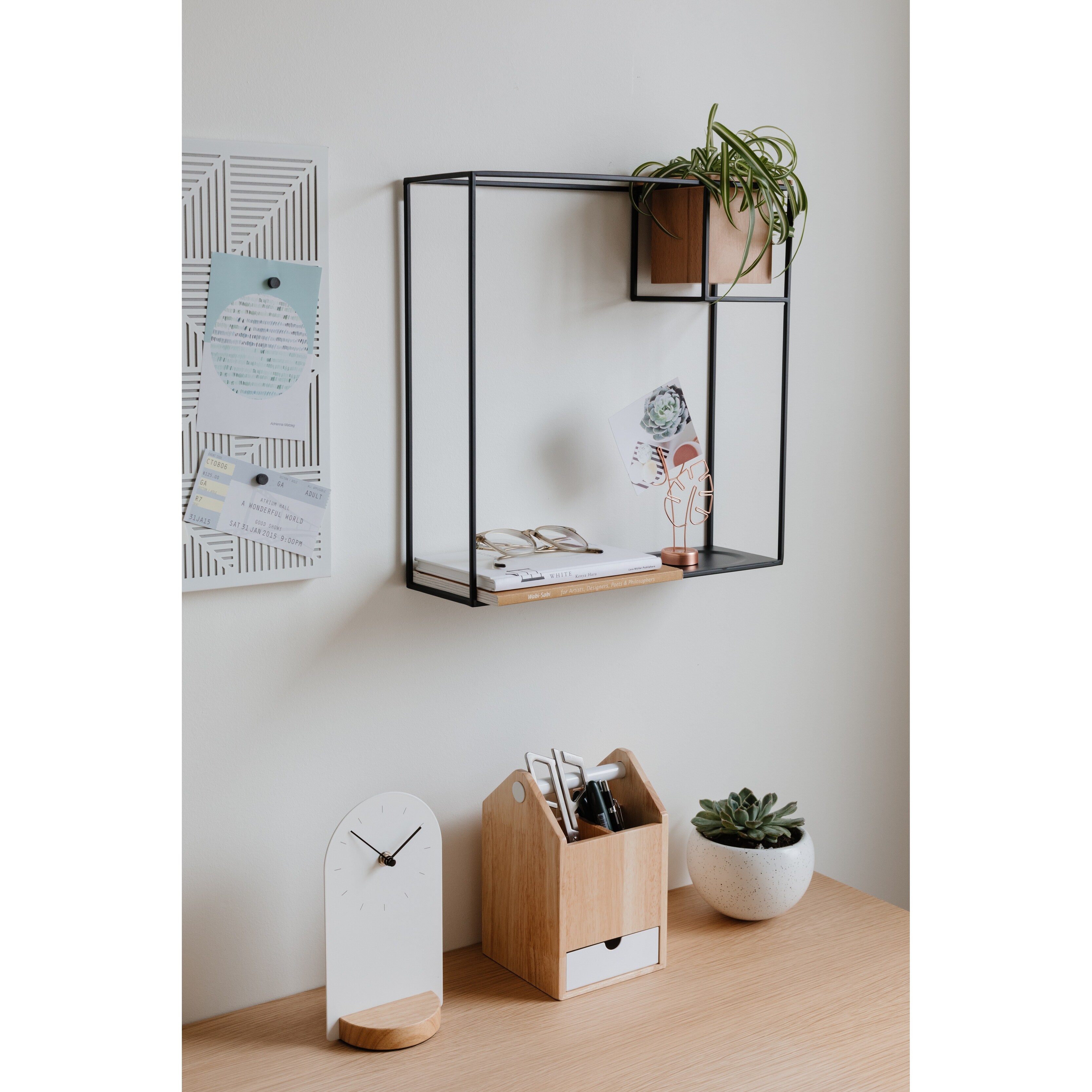 Umbra cubist shelf store