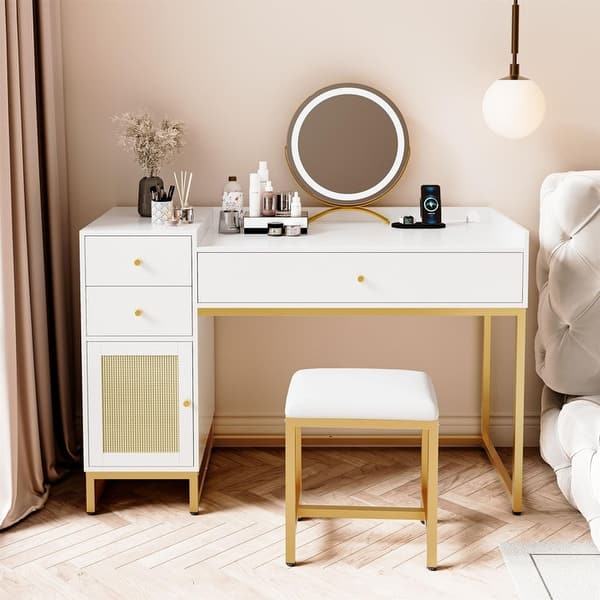 makeup vanity without mirror