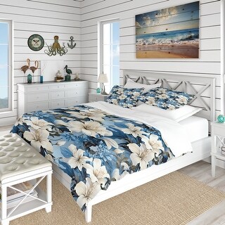 Designart "Azure Oasis Tropical Pattern" White Floral Bedding Set With ...
