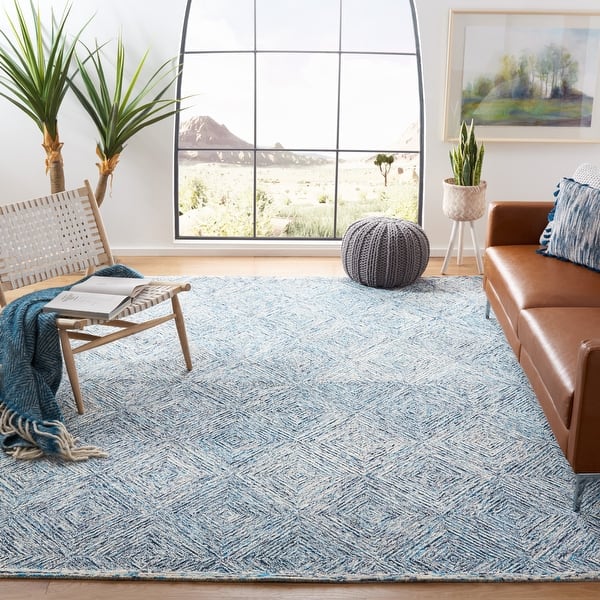 SAFAVIEH Handmade Capri Sigrun Contemporary Wool Rug - Bed Bath ...