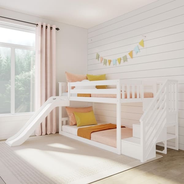 Max and Lily Classic Low Bunk with Stairs and Easy Slide - Bed Bath & Beyond - 36815065
