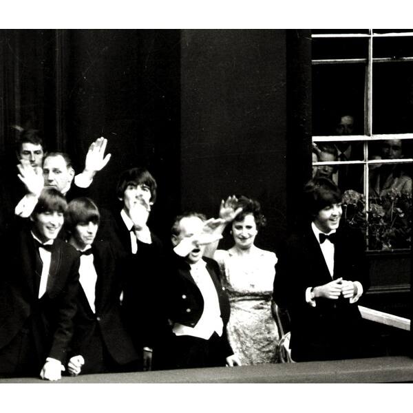 The Beatles waving on a balcony Photo Print - Bed Bath & Beyond - 25377188