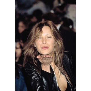 Petra Nemcova Blowing A Kiss At Premiere Of It Runs In The Family Ny ...