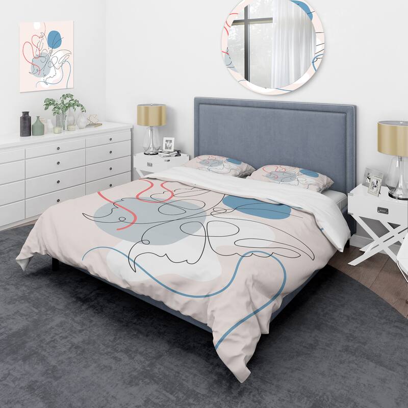 Designart 'Butterfly One Line Drawing On Cubism Shapes I' Modern Duvet ...