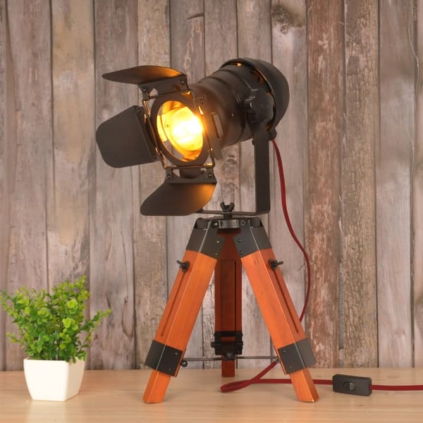 tripod camera lamp
