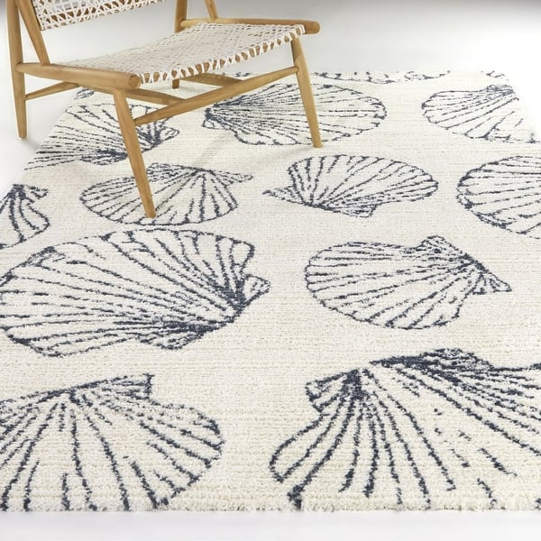 Scallop Coastal Shell Area Rug - Bed Bath & Beyond - 36790331
