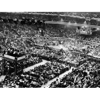 Chicago Stadium Interior History - Bed Bath & Beyond - 24375527