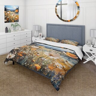 Designart "Sunny Meadows" Yellow Modern - Bedding Set With Shams - Bed ...