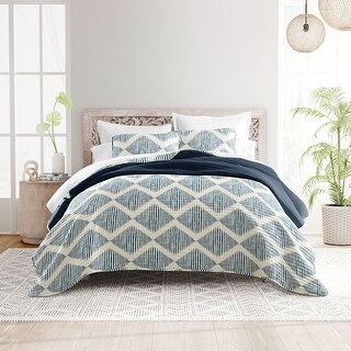 Becky Cameron All Season 3 Piece Distressed Diamond Reversible Quilt ...