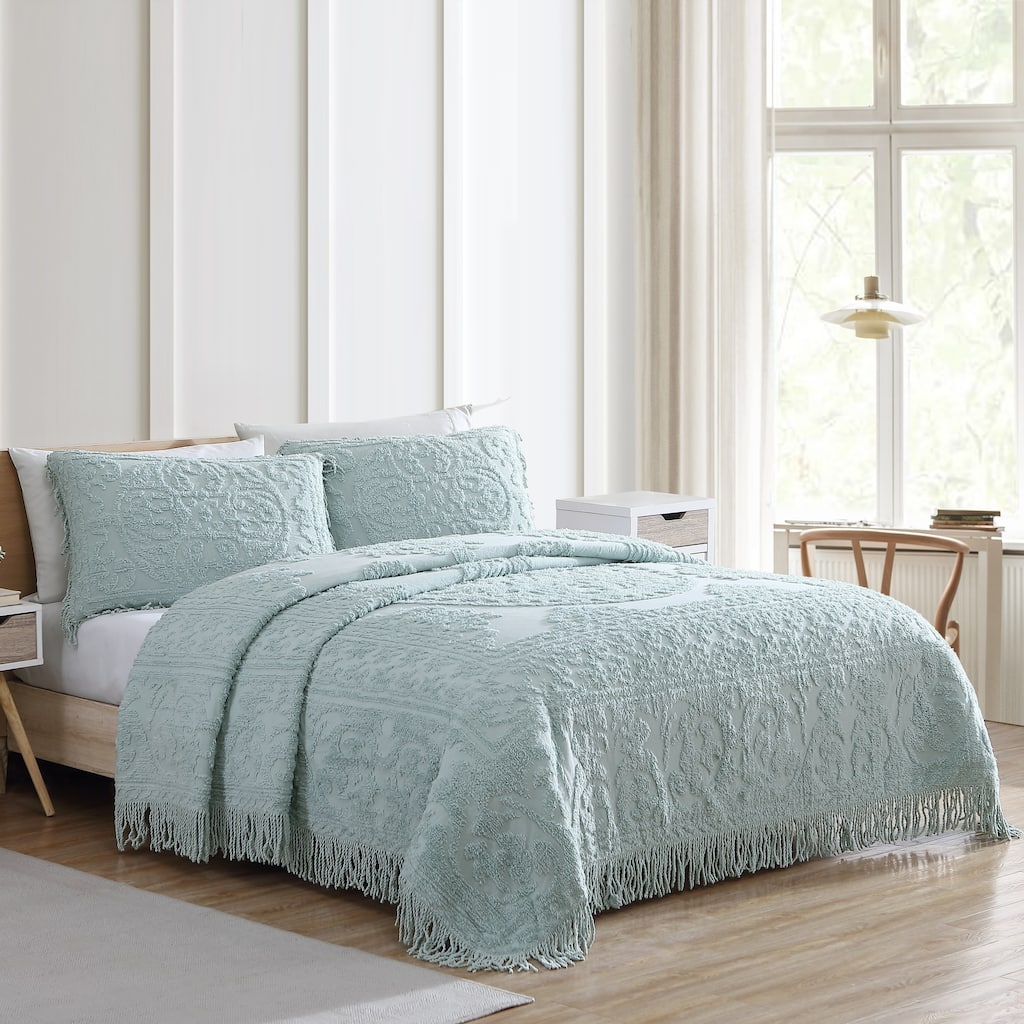 Quilts and Bedspreads - Bed Bath & Beyond