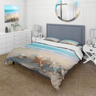 Designart "Coastal Seashore" Beige Modern - Bedding Set With Shams ...