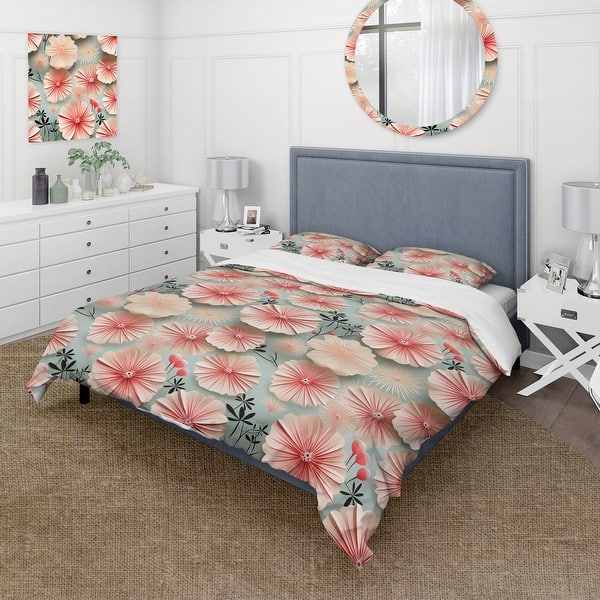 Designart "Pink Seashell Delight Coastal Pattern" Cottage Bedding ...