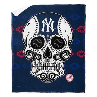 MLB Candy Skull New York Yankees Silk Touch Sherpa Throw - Bed Bath ...