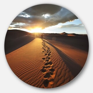 Designart 'Hiking Path in Desert at Sunset' Modern Landscape Round Wall ...