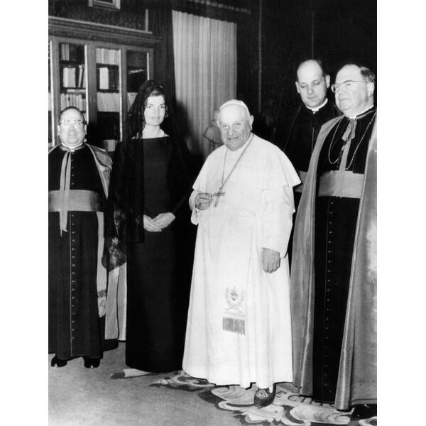Jacqueline Kennedy In An Audience With Pope John Xxiii At Left Is Msgr ...