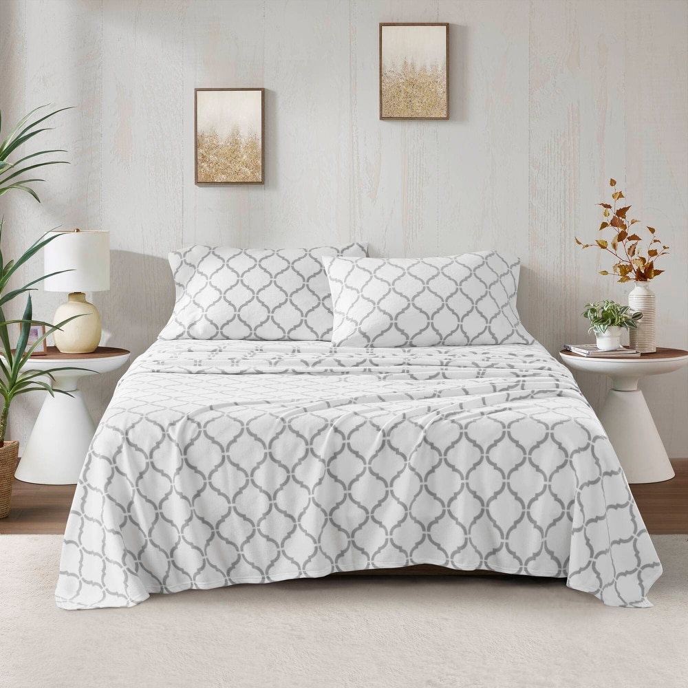 patterned bed sheet